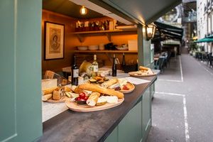 Gordon's | London's Oldest Wine Bar | Embankment, London